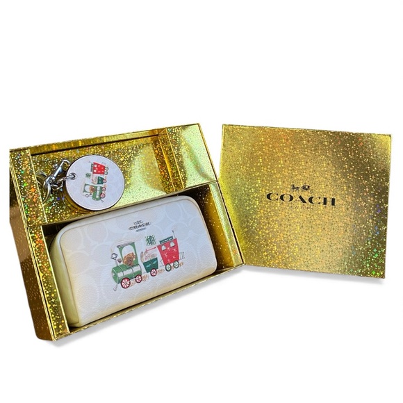 Coach | Bags | Coach Boxed Gift Set Makeup Bag And Mirror Charm | Poshmark